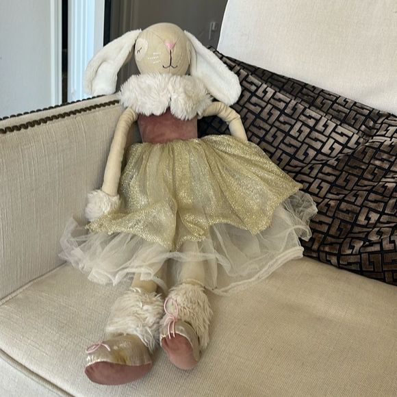 Pottery Barn Kids | Toys | 27 Pottery Barn Kids Snow Bunny Designer ...